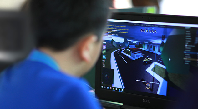 Roblox Monetization & Design Zoom Summer Class for Kids | iD Tech